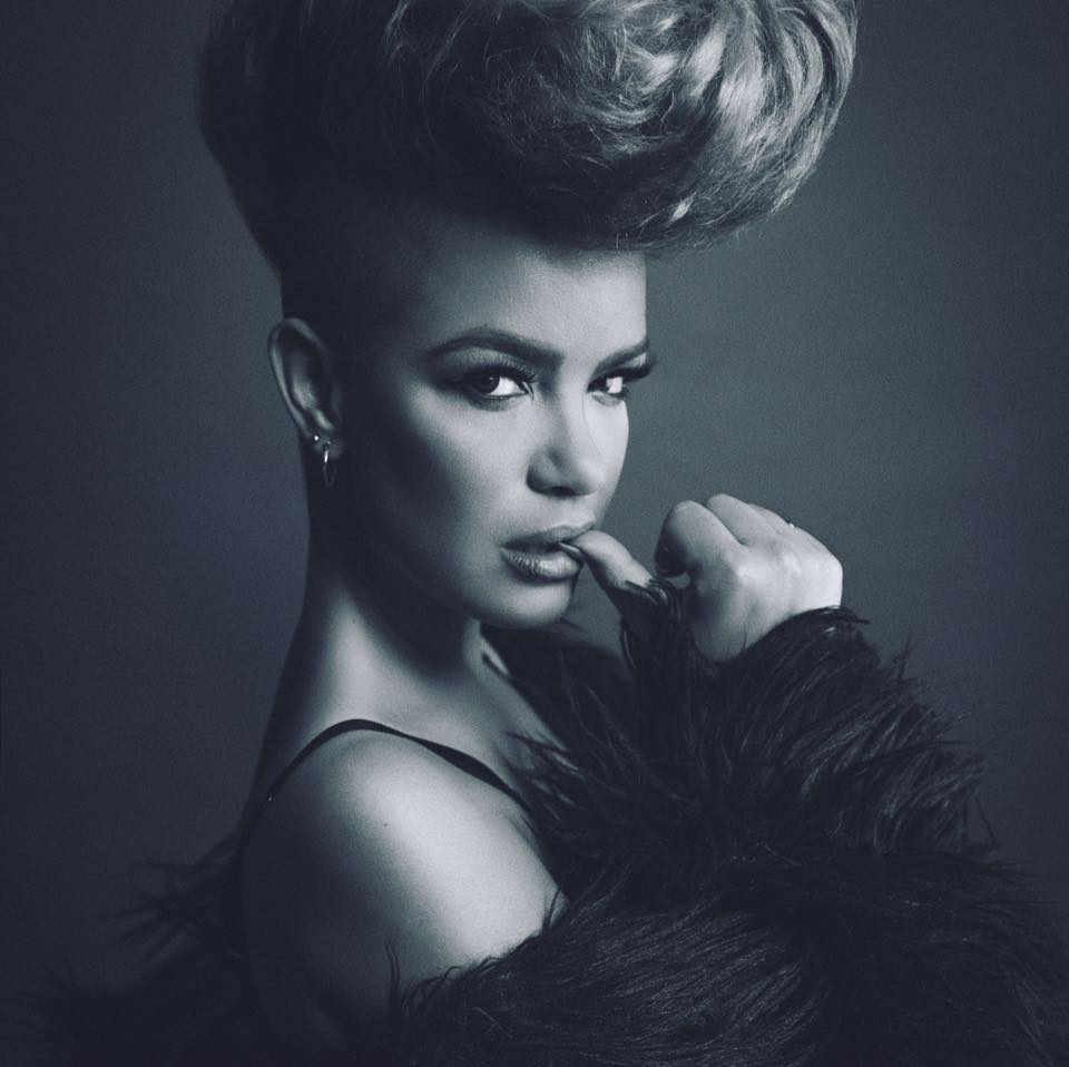 Artiste : Eva Simons (News, Events, Releases, Previews, ...)