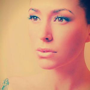 Artiste : Taylr Renee (News, Events, Releases, Previews, ...)